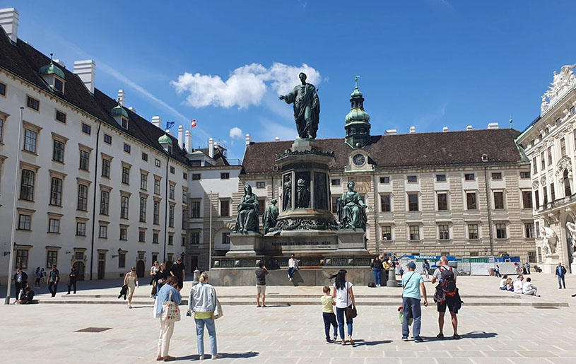 Vienna’s Best Free Attractions: A Light and Easy Guide for Travelers ...